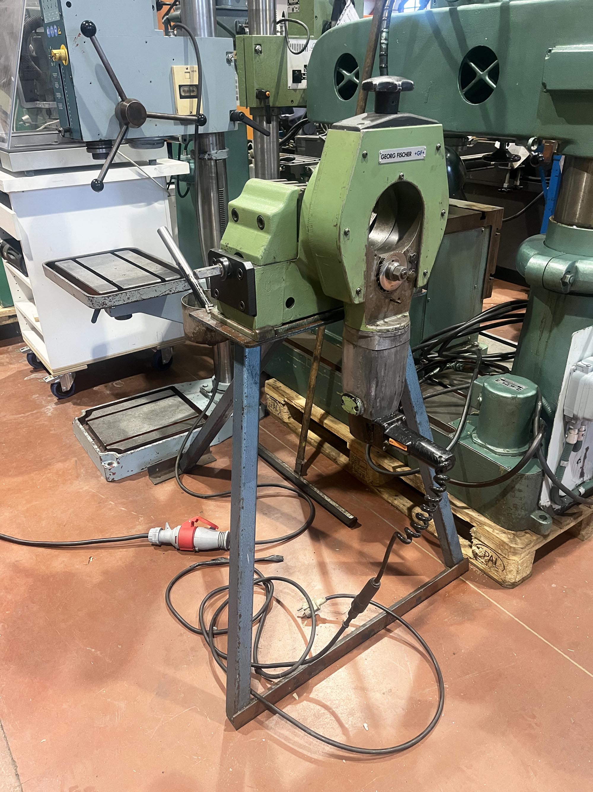 Pipe saw cutter George Fischer RAe4 - Circular saws - Sawing machines ...