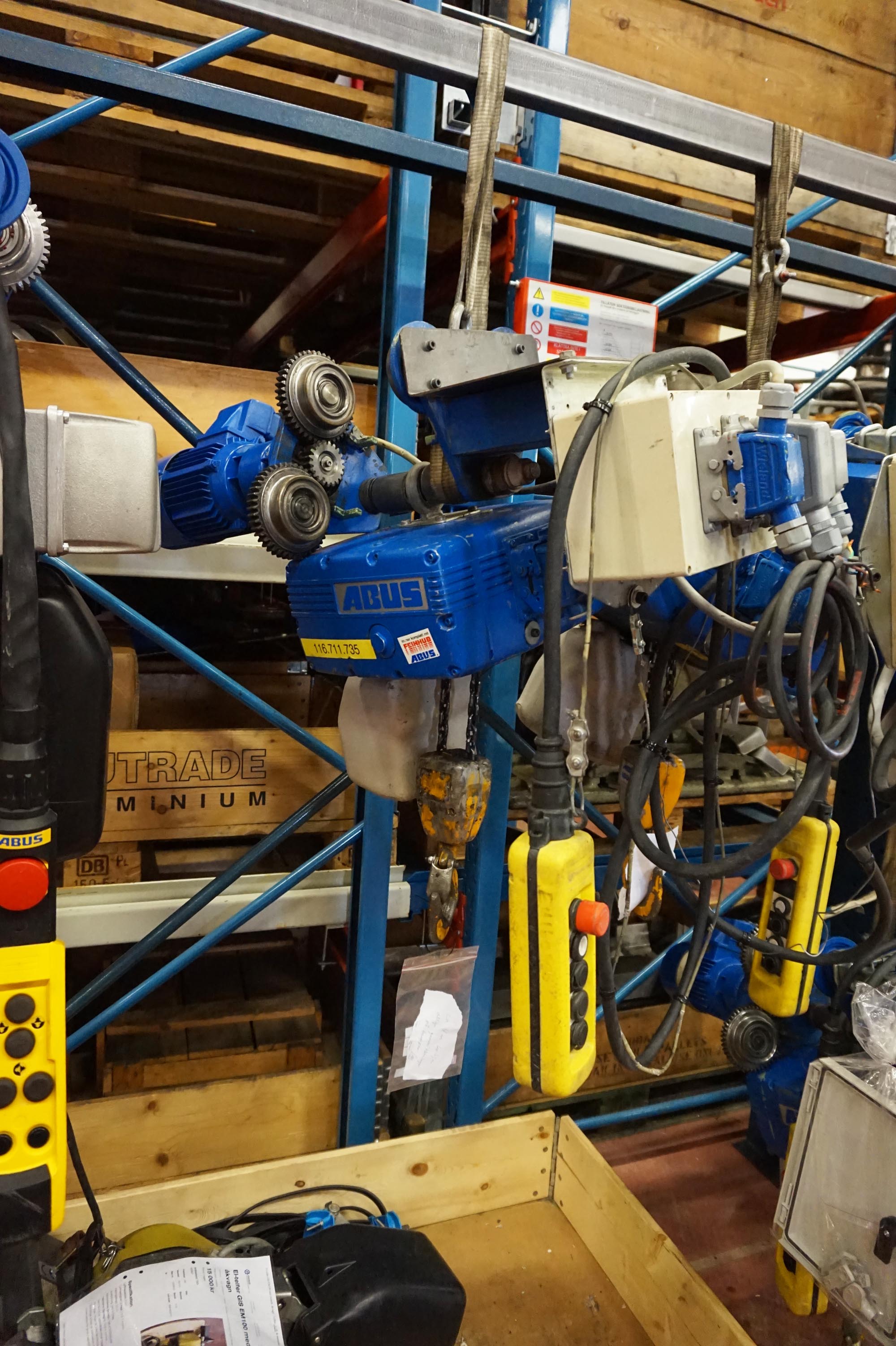 Electric hoist Abus GM3 1000 kg + motorized carriage - Hoists - Lift ...